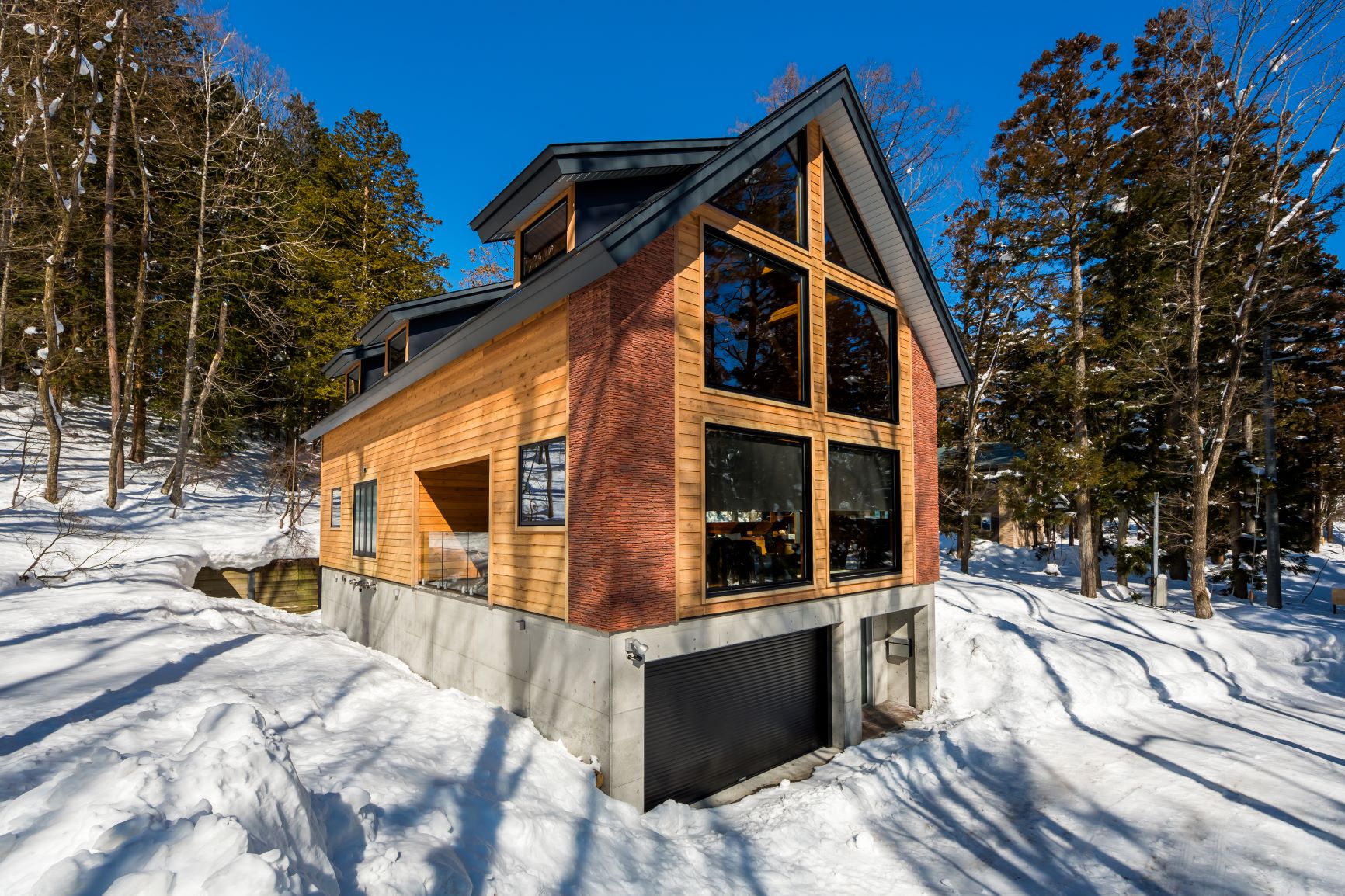 Phoenix Chalets | Powder Holidays